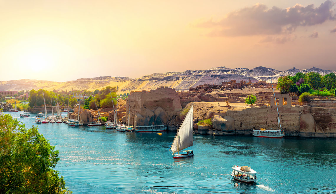 5 Cruise Ships in Nile River, Egypt - LiveAboard.com