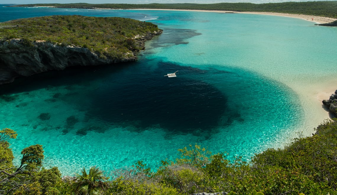 6 Liveaboards in Lost Blue Hole, Bahamas - LiveAboard.com