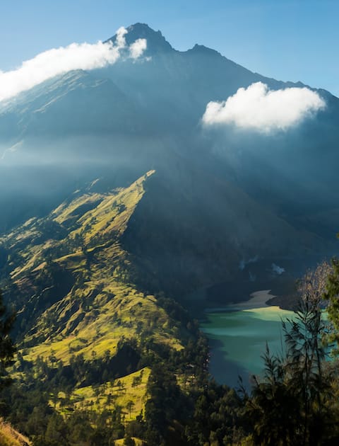 2 Liveaboards in Lombok, Indonesia - LiveAboard.com