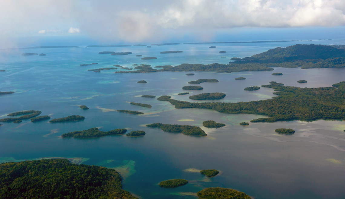2 Liveaboards in Marovo Lagoon, Solomon islands - LiveAboard.com