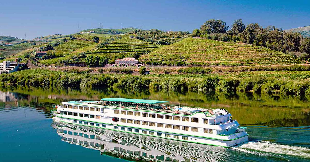 LiveAboard.com: Compare & Book 104 River cruises and 7,384 Trips easily ...